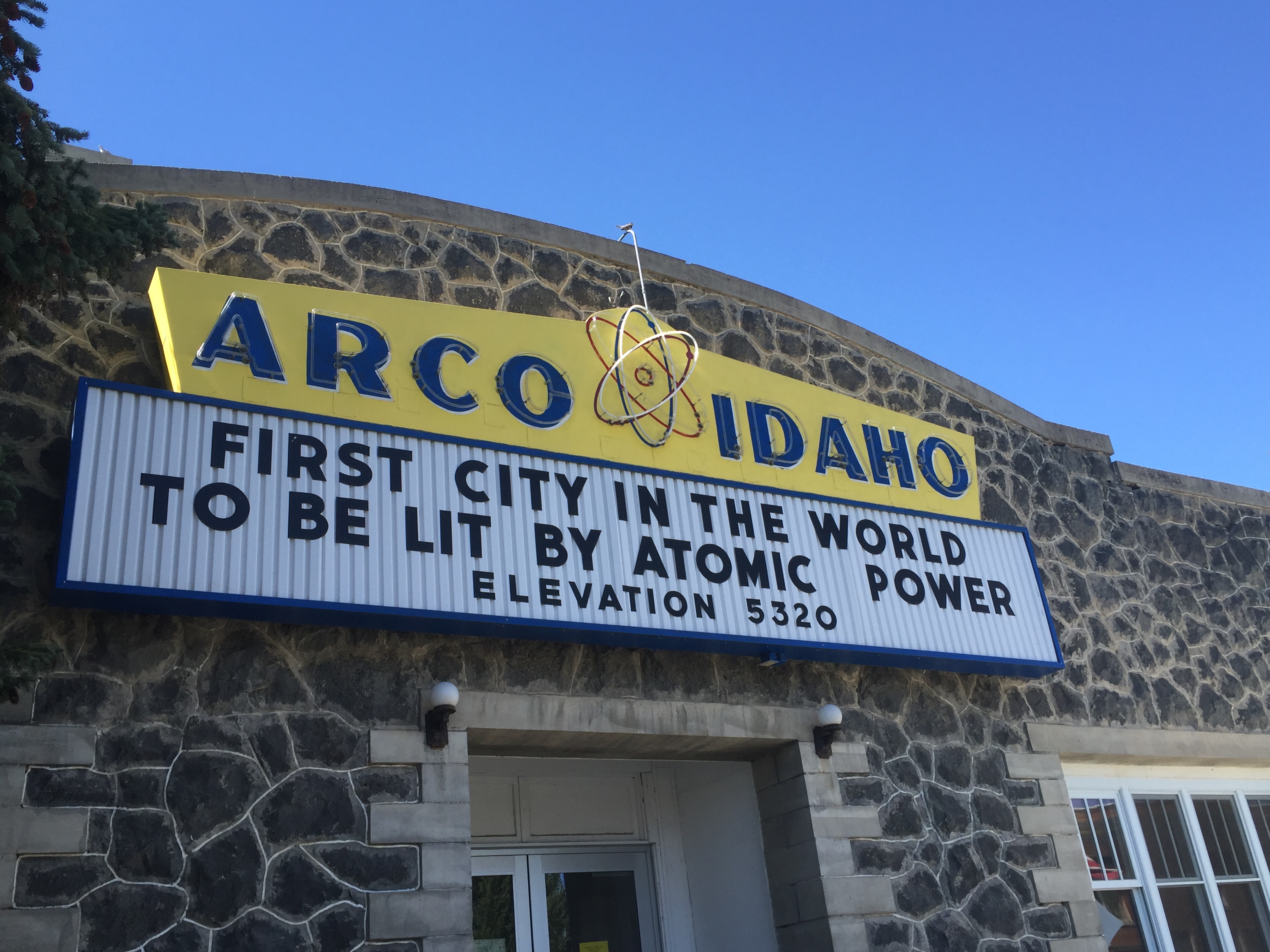 Tracing Atoms – Joshua McGuffie's History of Science Site